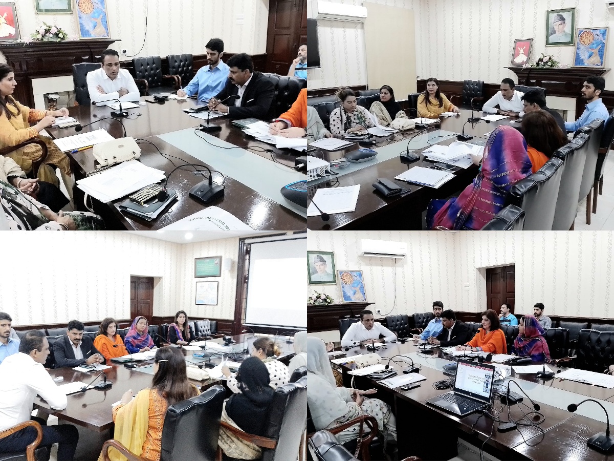 Muddassir Riaz Malik Director General SW&BM held meeting with Farosh ...